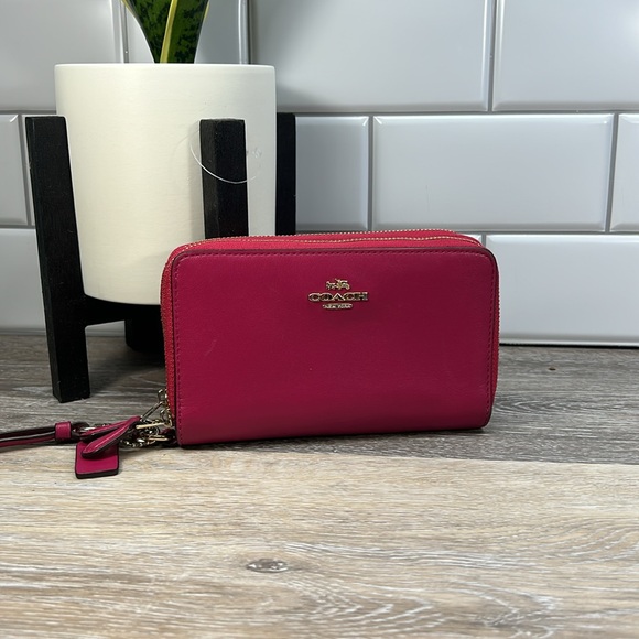 Coach | Bags | Coach Hot Pink Wallet | Poshmark